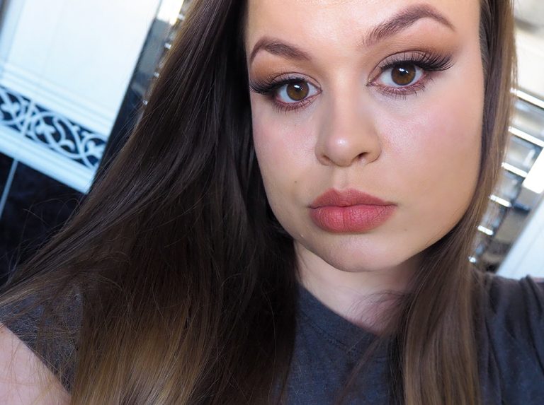 Foxy eyes makeup look - A Woman's Confidence