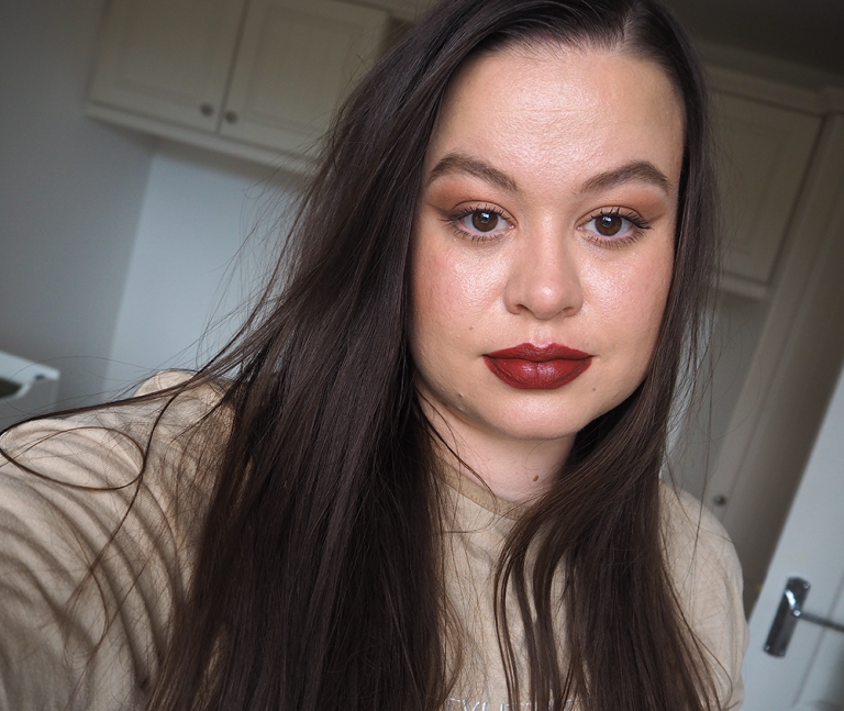 3 iconic 90s-inspired lipsticks to try - A Woman's Confidence