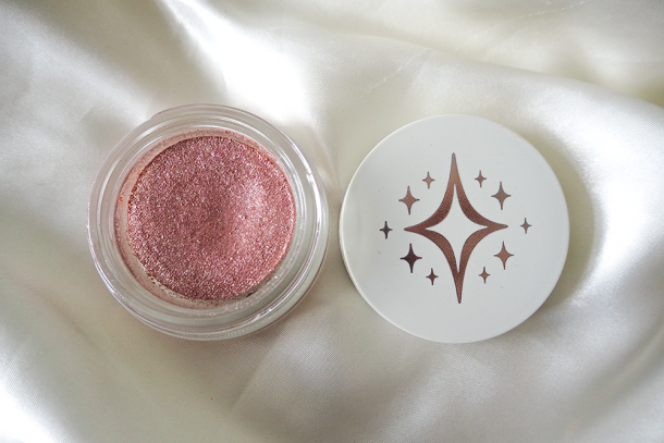 A Woman's Confidence - A makeup, skincare and lifestyle blog